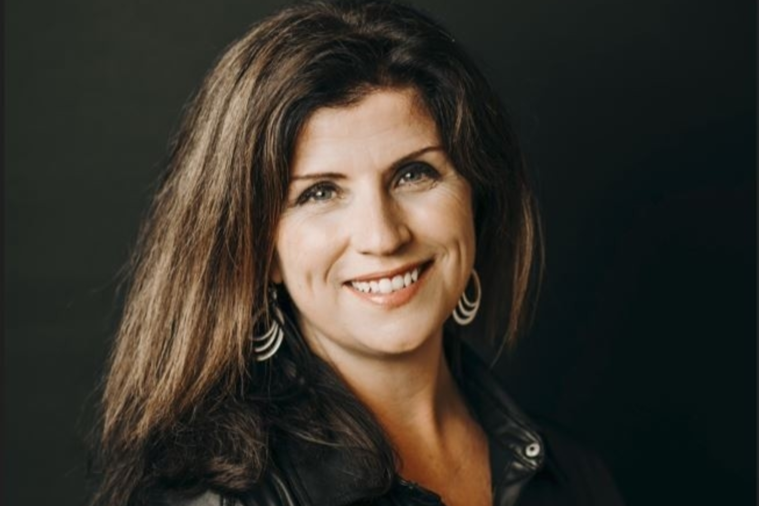 Unlocking Creativity: How Communication Sparks Imagination in Teams ...